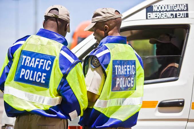 How Much Do Traffic Cops Earn Monthly in SA | Entrepreneur Hub SA