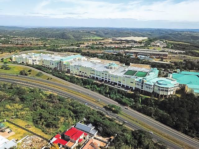 Hemingways Mall Owner: Who Really Owns it? | Entrepreneur Hub SA